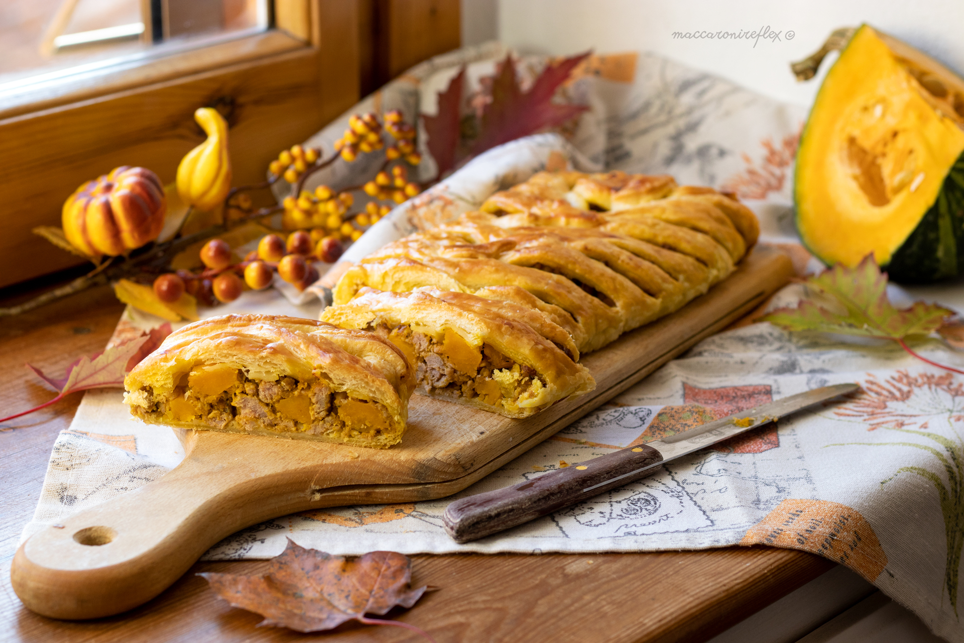 Strudel di zucca, salsiccia e funghi - Maccaroni Reflex